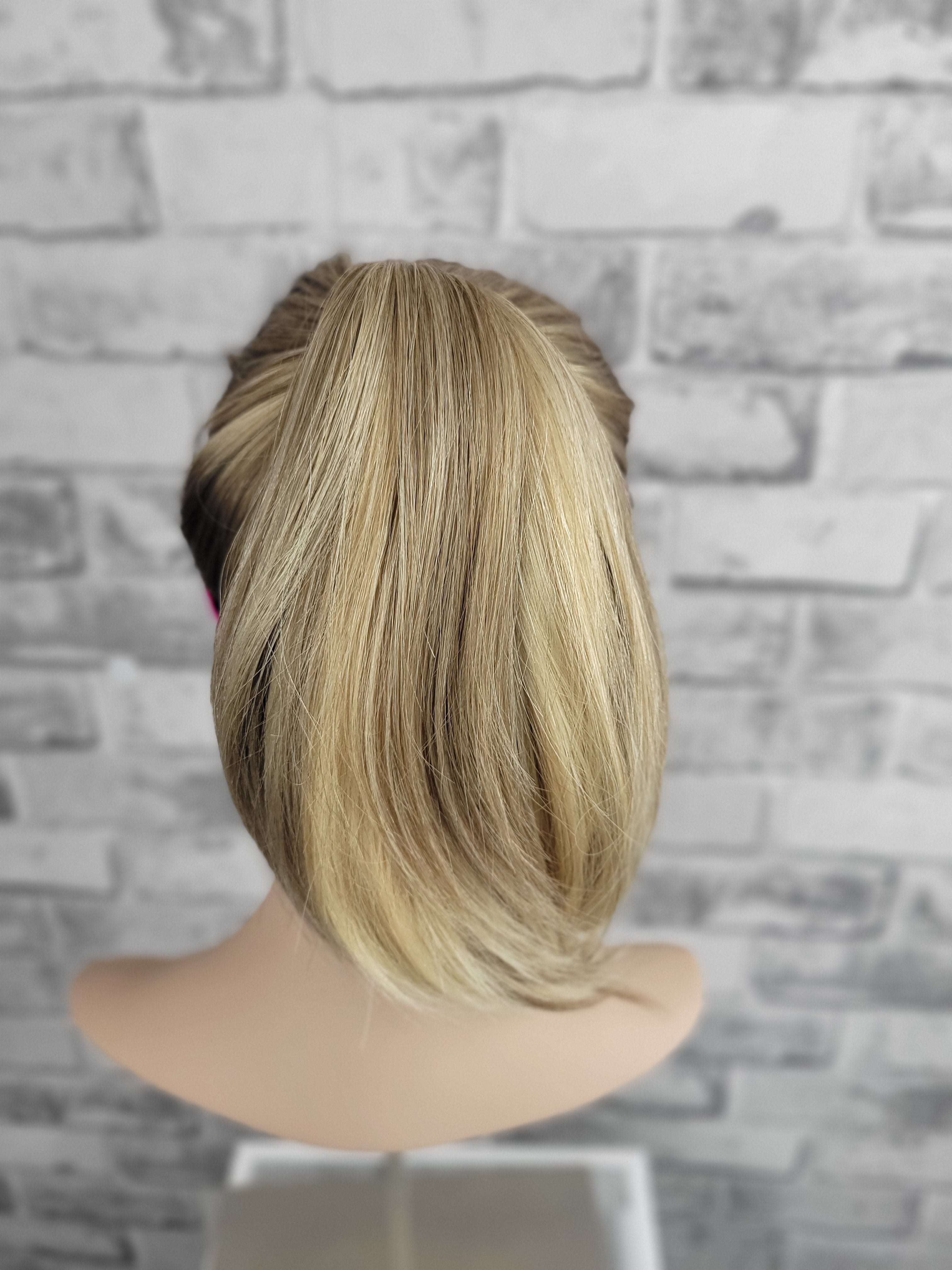 22" Sport Pony Wig - Sun Kissed (M) – FLOX HAIR