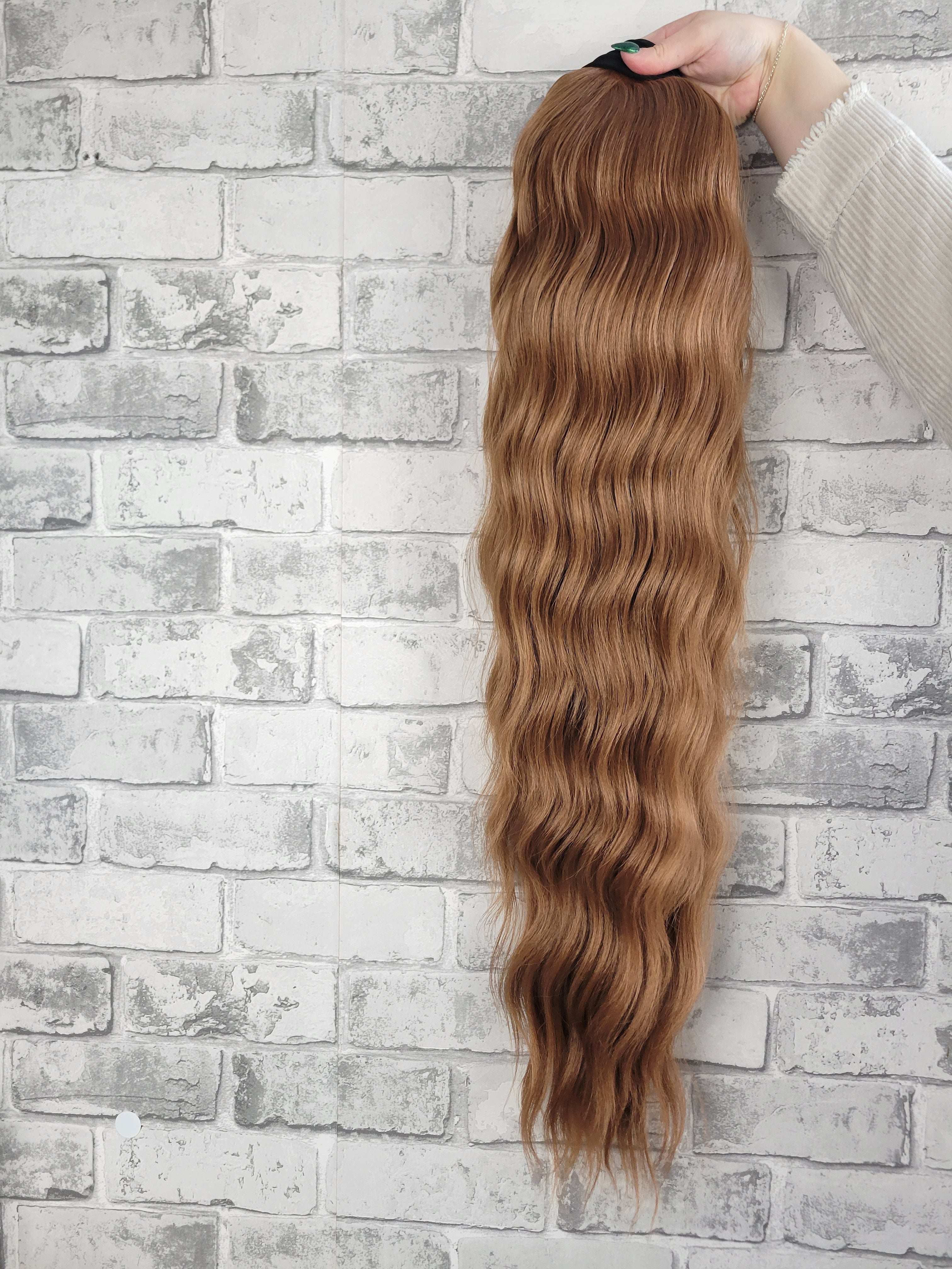 SYNTHETIC BAND FALL WIG SAMPLE SALE - COPPER WAVE (M/L) – FLOX HAIR